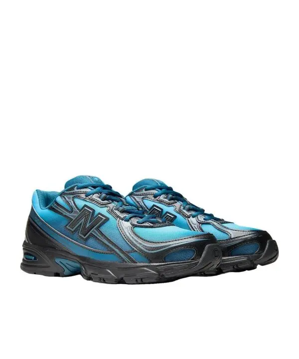 NEW BALANCE 740 Color-block Lace-up Sneakers