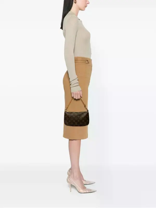 LOUIS VUITTON 2001 Monogram Pochette Accessoires Shoulder Bag