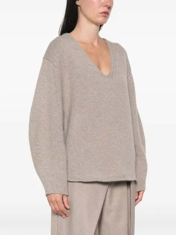 Soft Goat Cashmere V-necked Sweater