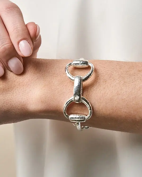 CAPUCINE DE WULF Equestrian Snaffle Bit Cuff Bracelet