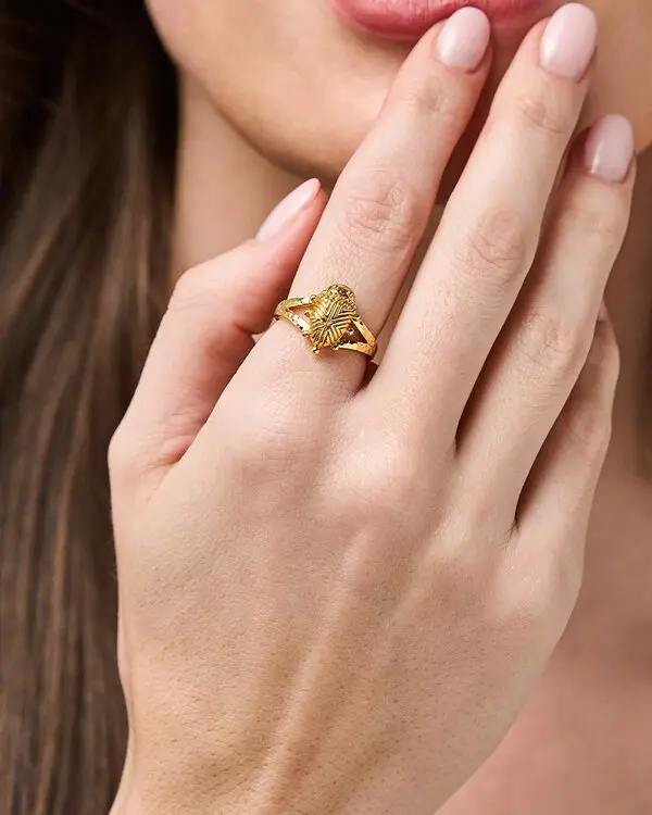 CAPUCINE DE WULF Scarab Gilded Ring