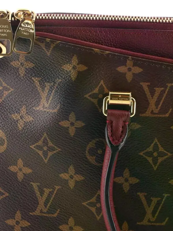LOUIS VUITTON Pallas Tote Monogram