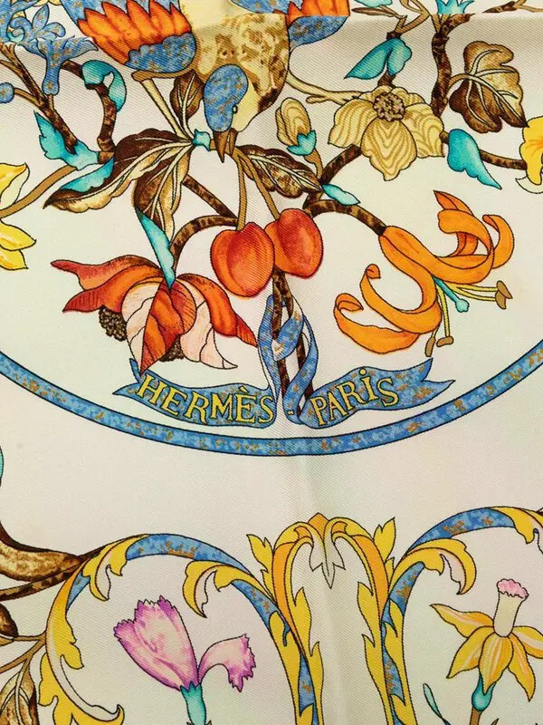 Hermès 1980-2000 Pierres D Orient Et D Occident Silk Scarf 90 Scarves - White