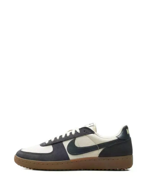 Nike Field General Sneakers - White