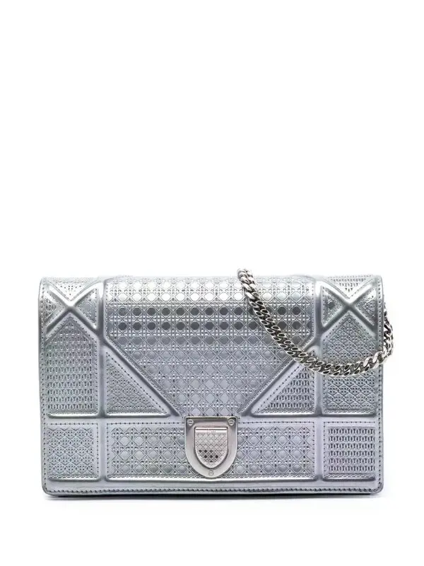 Dior 2017 Metallic Patent Microcannage Diorama Wallet On Chain Crossbody Bag - Silver