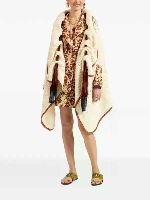 La DoubleJ Weaver Chunky-knit Cape