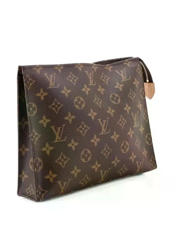 LOUIS VUITTON Toiletry Pouch Monogram Canvas 26 Clutch Bag - Brown