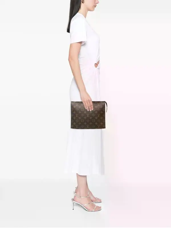 LOUIS VUITTON 2016 Monogram Toiletry Pouch 26 Clutch Bag - Brown