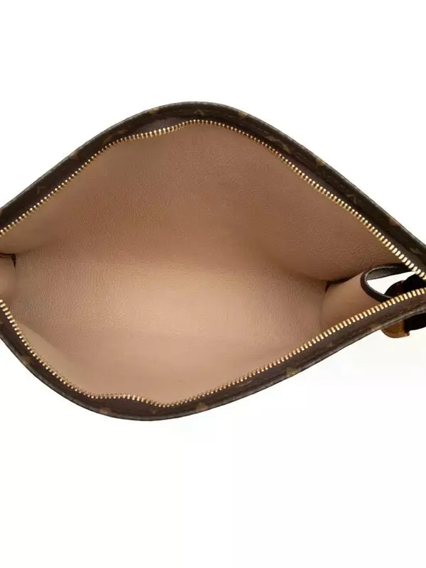 LOUIS VUITTON 2016 Monogram Toiletry Pouch 26 Clutch Bag