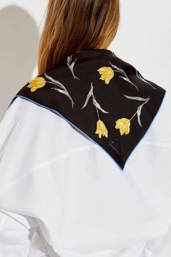 Jacquemus Scarf ‘le Foulard Tulipe