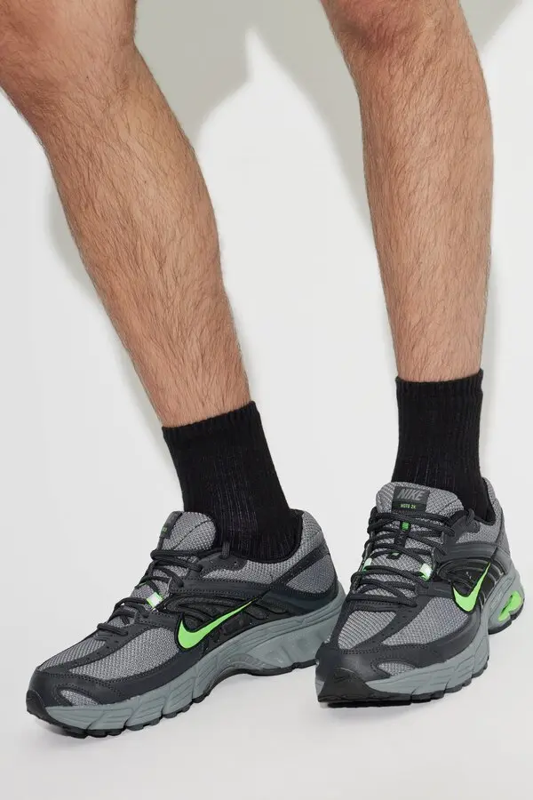 Nike Sport Shoes 'air Max Moto 2k