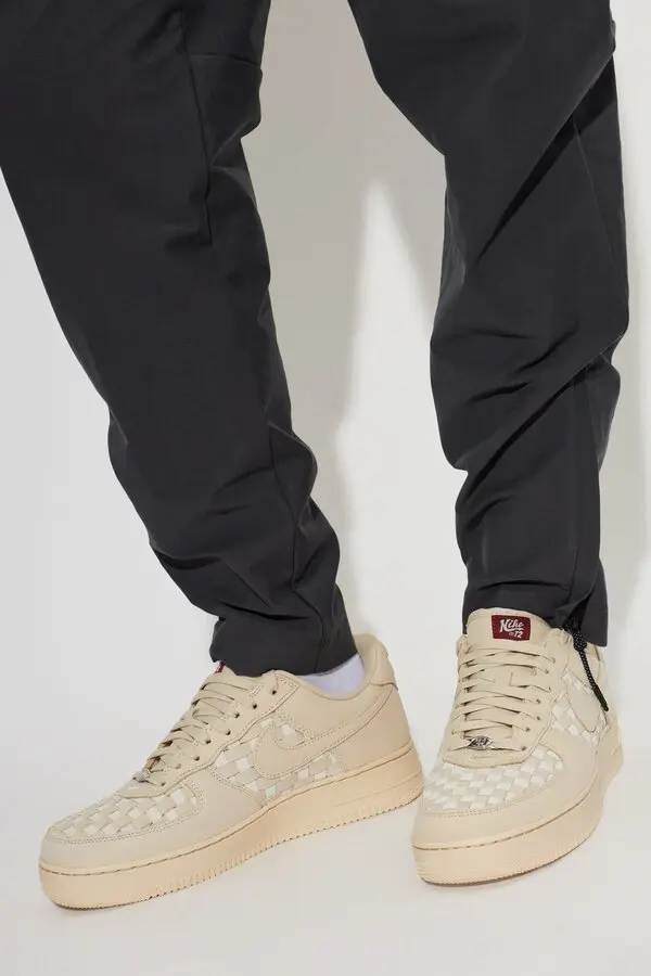 Nike Air Force 1 Low Retro’ Sports Shoes