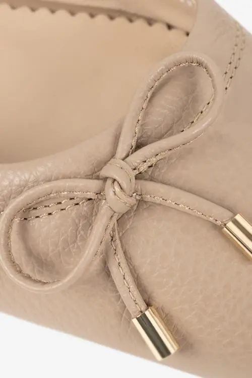 CAVALINHO Pebbled Leather Ballet Flats With Bow Detail - Beige