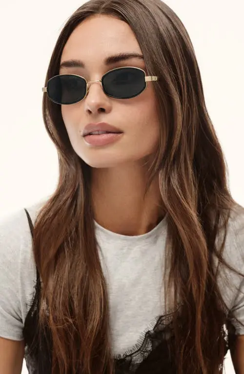 Quay So Niche Sunglasses - Black/smoke