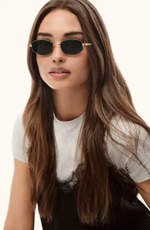 Quay So Niche Sunglasses - Black/smoke