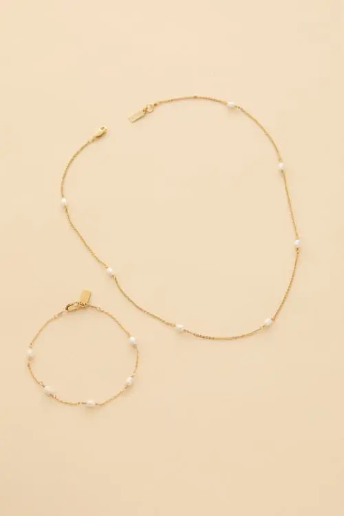 SET & STONES Madeline Pearl Bracelet