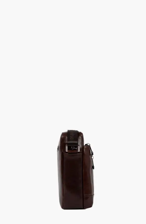 Cavalinho Gentleman Leather Traveler Crossbody Bag