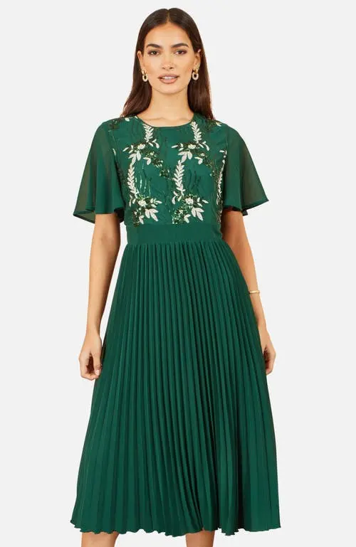 YUMI Sequin Embroidered Pleated Midi Dress