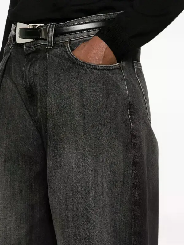 VICOLO Pleated Acid Wash Jeans