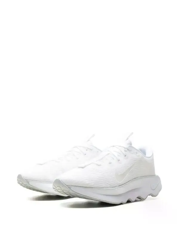 Nike Motiva Logo-detail Sneakers - White