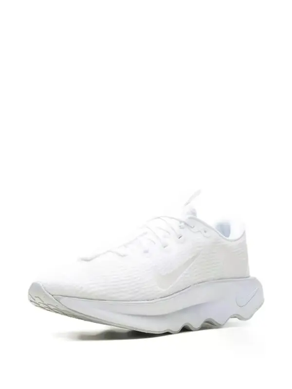 Nike Motiva Logo-detail Sneakers - White
