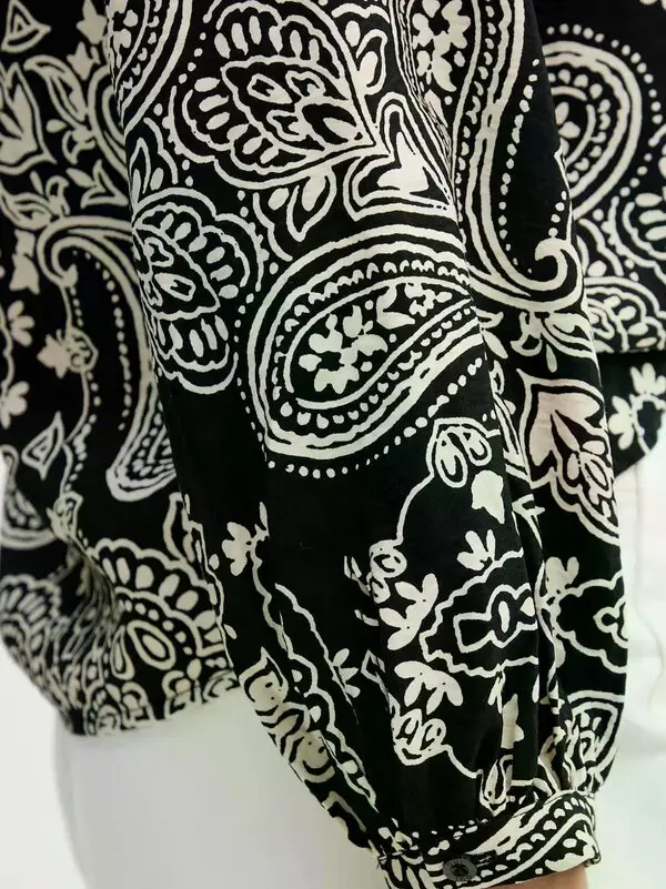 OUI Paisley Print V-neck Blouse