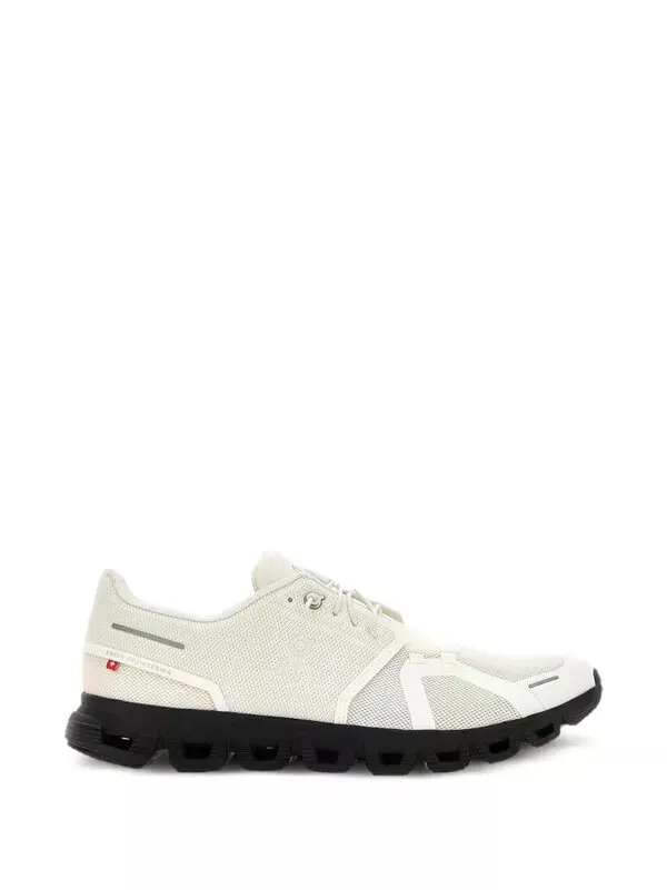 On 6 Sneakers With Paneled Design And Rubber Sole - White