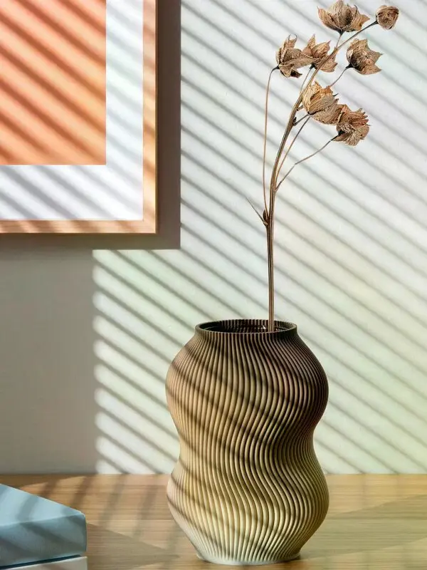 SHEYN Vellen 16 Sculptural Vase