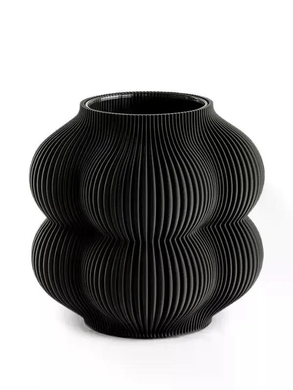 SHEYN Little Peach Ribbed Vase - Black