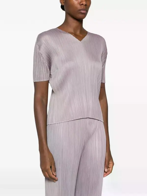 Issey Miyake V-neck Short Sleeve T-shirt