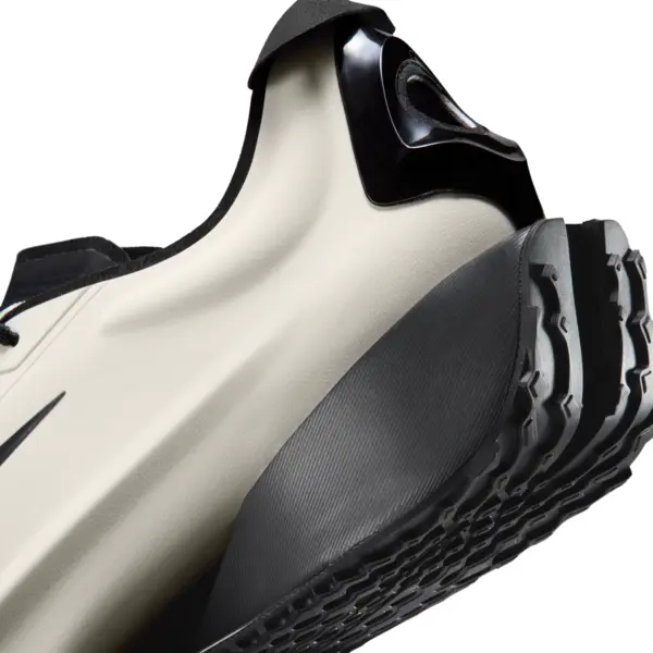 Nike First Sight Noir Shoes
