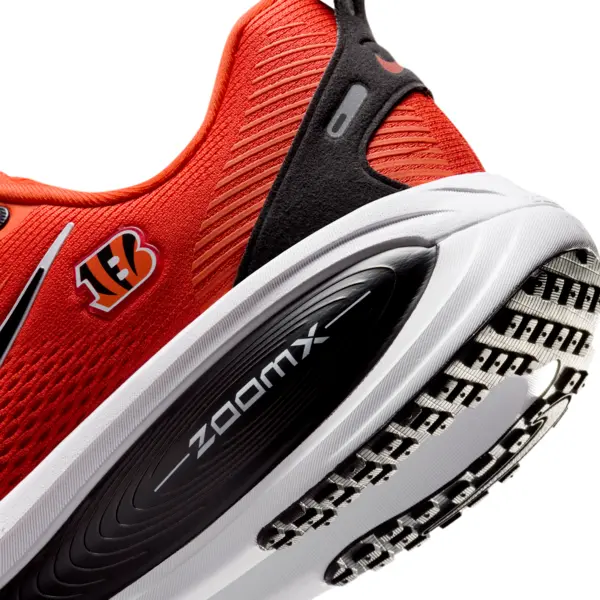 Nike Vomero 18 Nfl Road Running Shoes - Orange