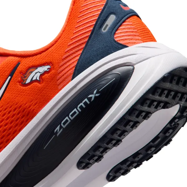 Nike Vomero 18 Nfl Road Running Shoes - Orange