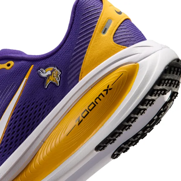 Nike Vomero 18 Nfl Road Running Shoes - Purple
