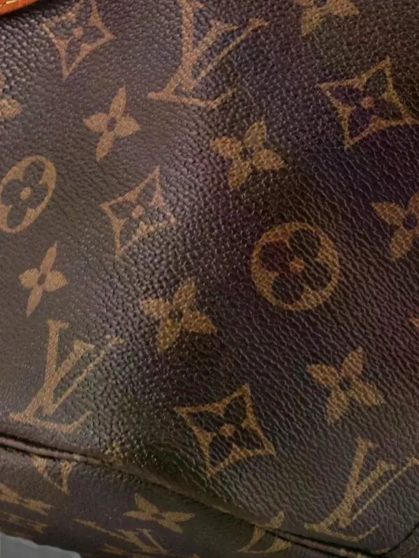LOUIS VUITTON Neverfull Monogram Canvas Mm Tote Bag - Brown