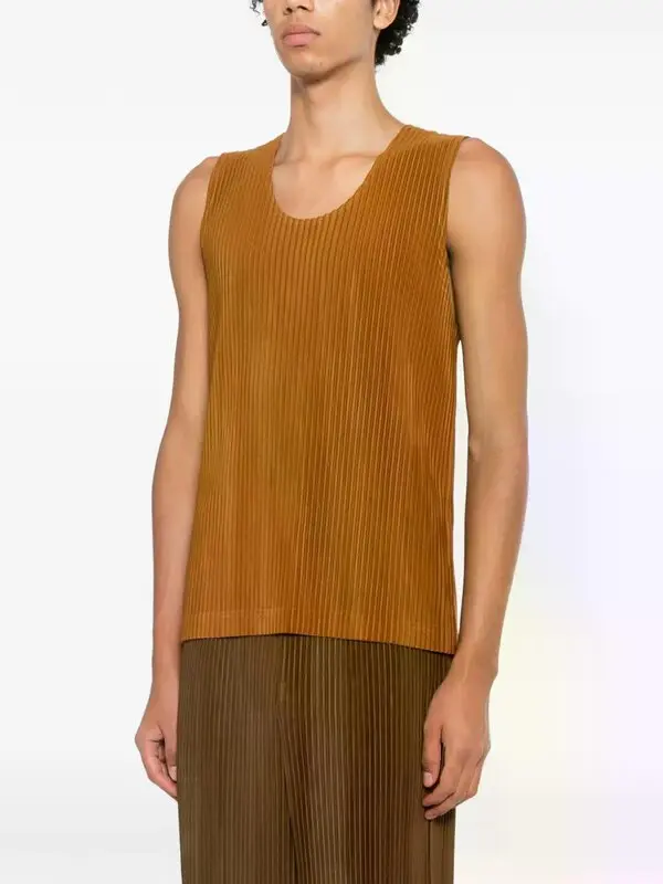 Issey Miyake Plissé-effect Vest Top