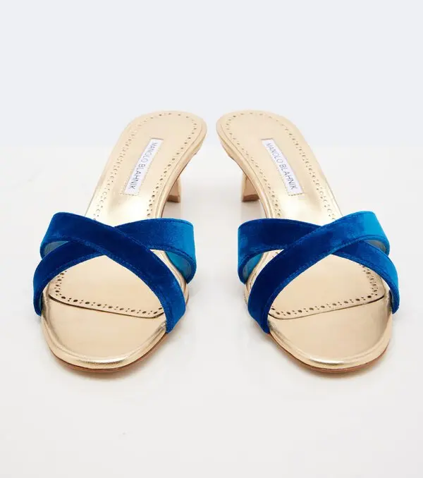 Manolo Blahnik Callydramu Velvet Mules