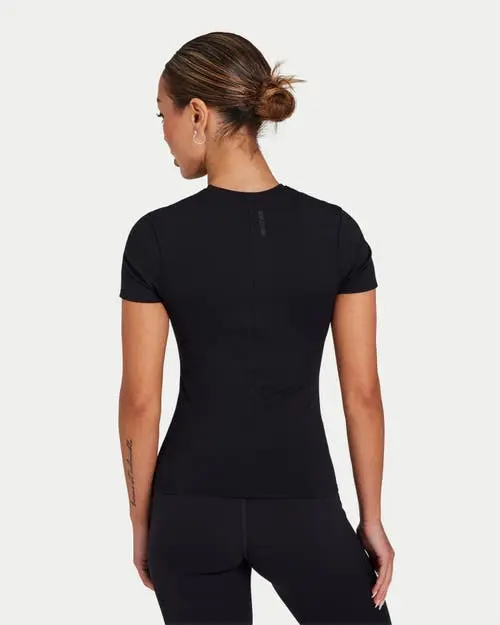 HERA Essential Short Sleeve Fitted T-shirt - Black