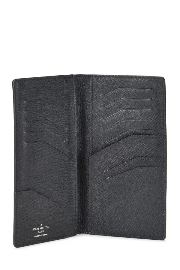 LOUIS VUITTON Taiga Brazza Continental Wallet
