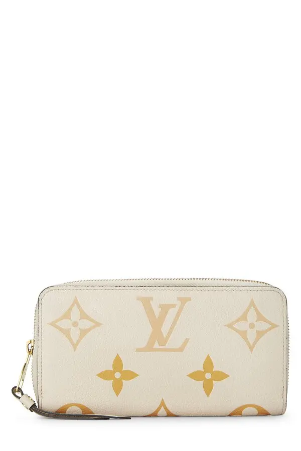 LOUIS VUITTON Monogram Empreinte Giant The Pool Zippy