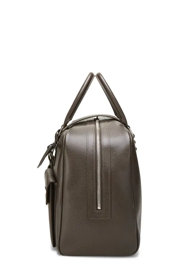 LOUIS VUITTON Taiga Ivan