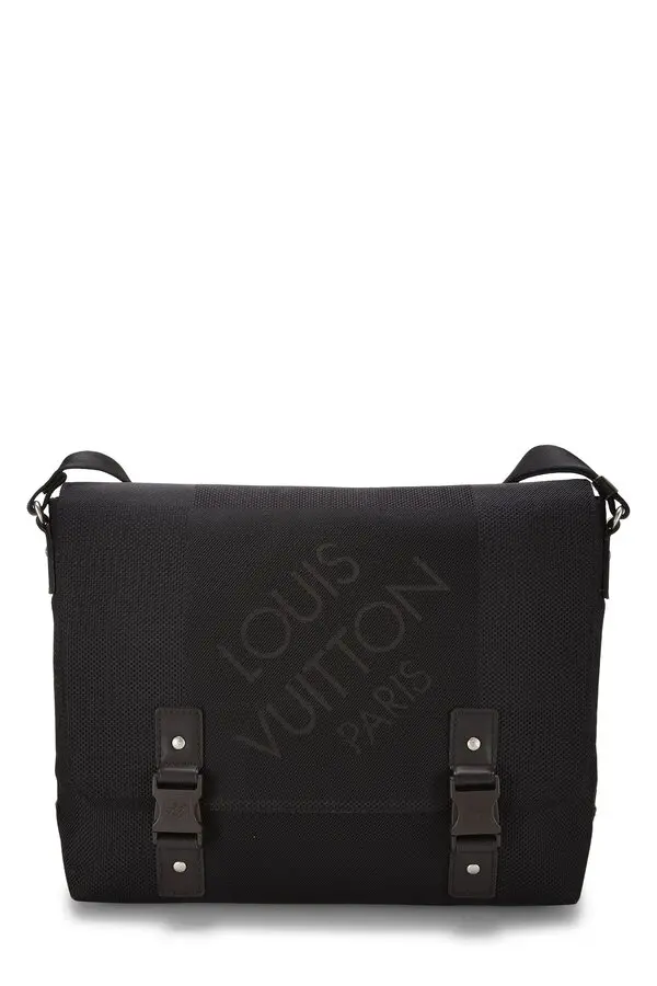 LOUIS VUITTON Damier Geant Canvas Messenger Bag - Black