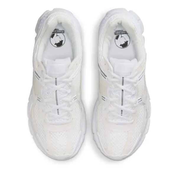 Nike Solid Color Sneakers