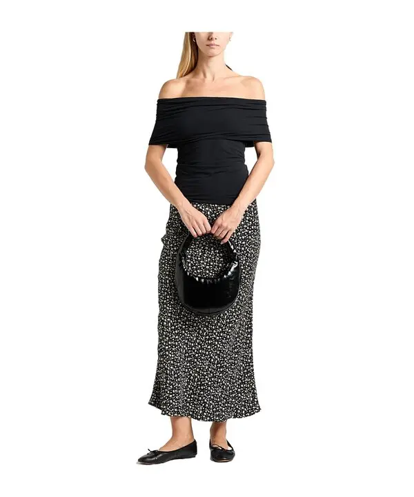 MAXCO. Max&co. Off-the-shoulder Short-sleeve Top