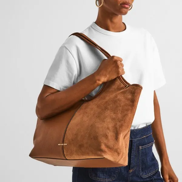 Michael Kors Spacious Tote Bag