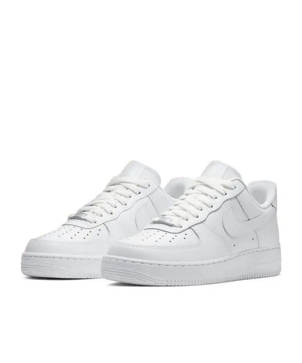Nike Solid Color Sneakers - White
