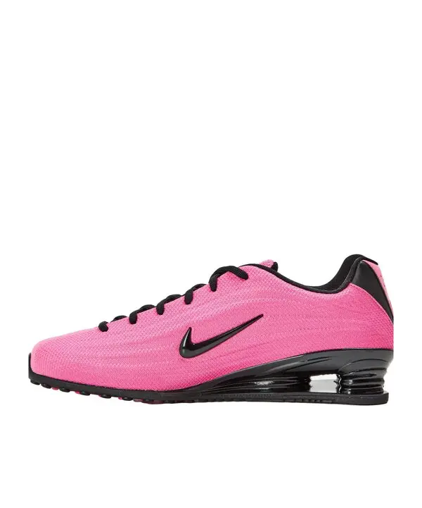 Nike Solid Color Sneakers - Pink