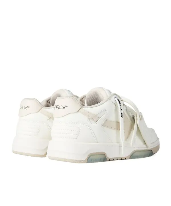 Off-White Lowtop Sneaker