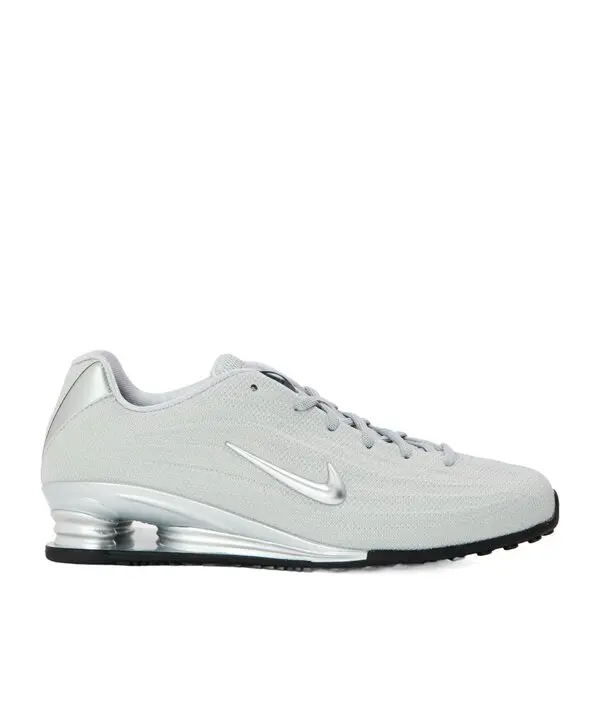 Nike Solid Color Sneakers - Silver