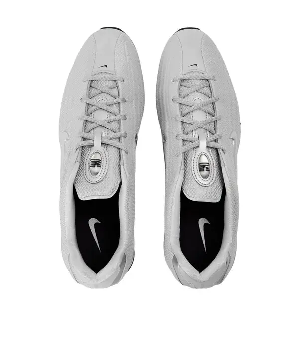 Nike Solid Color Sneakers - Silver